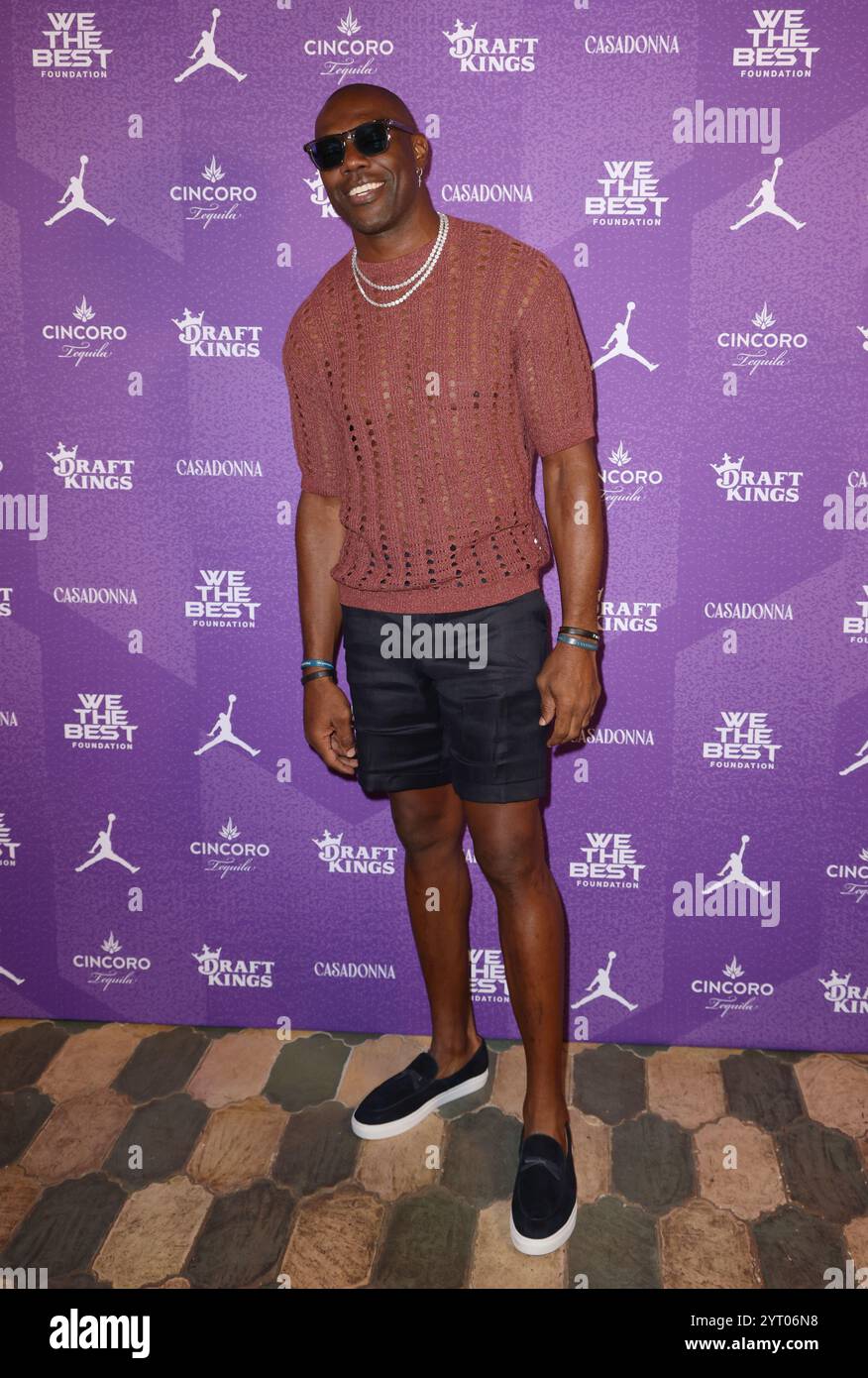 Miami, USA. 04th Dec, 2024. MIAMI, FLORIDA - DECEMBER 04: Terrell Owens ...