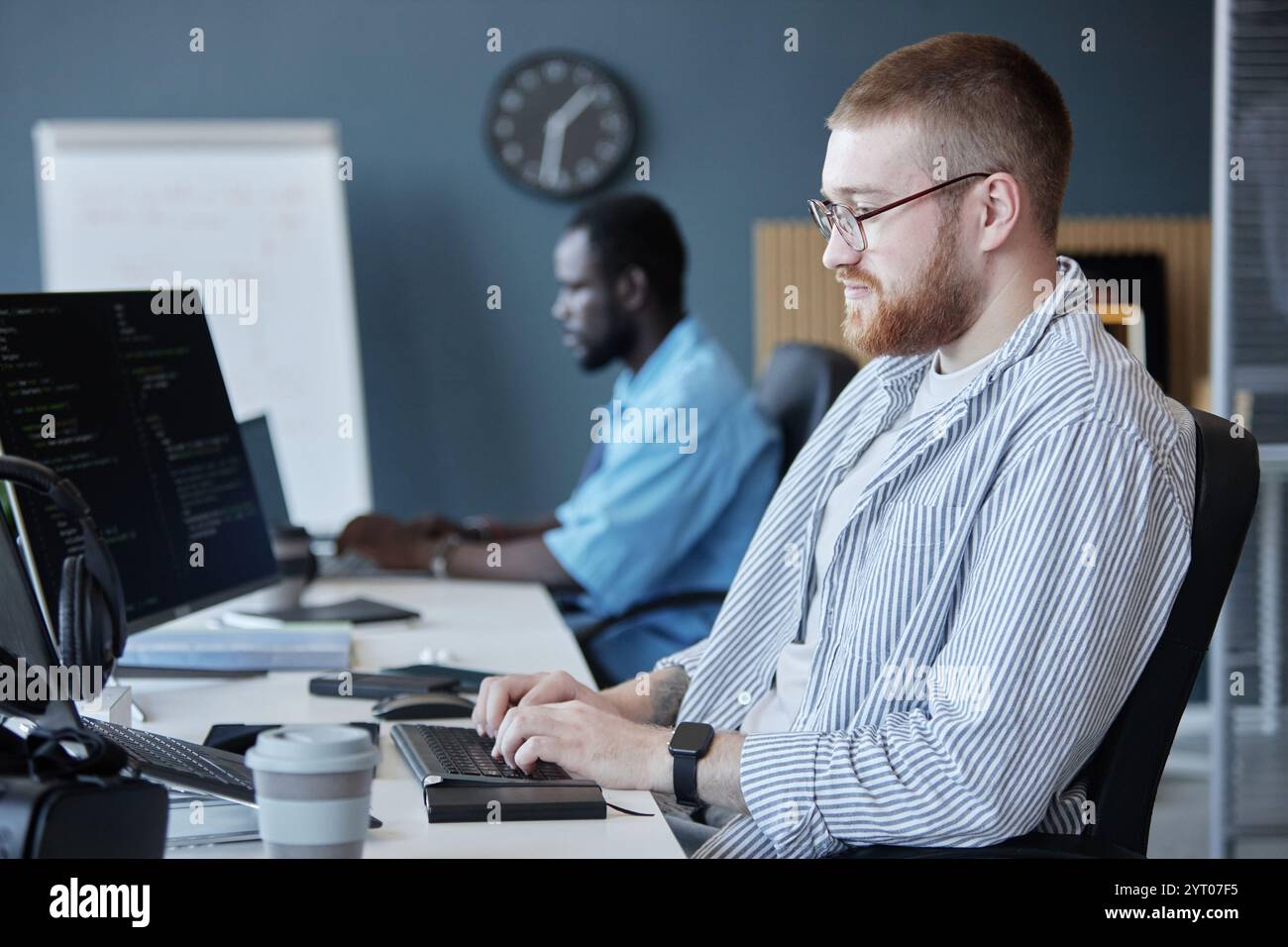 Team collaboration software hi-res stock photography and images - Alamy