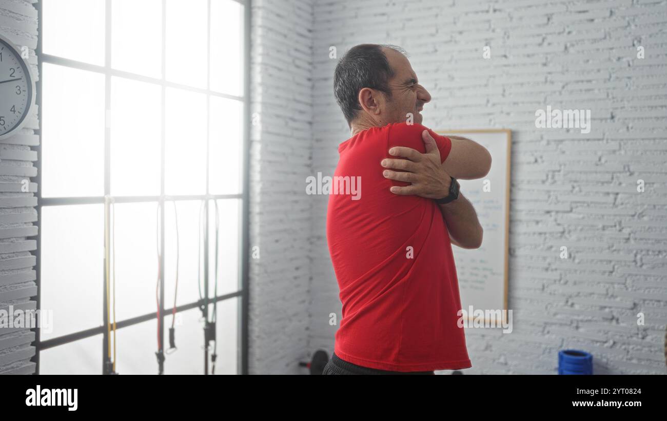 Wall clock and whiteboard hi-res stock photography and images - Alamy