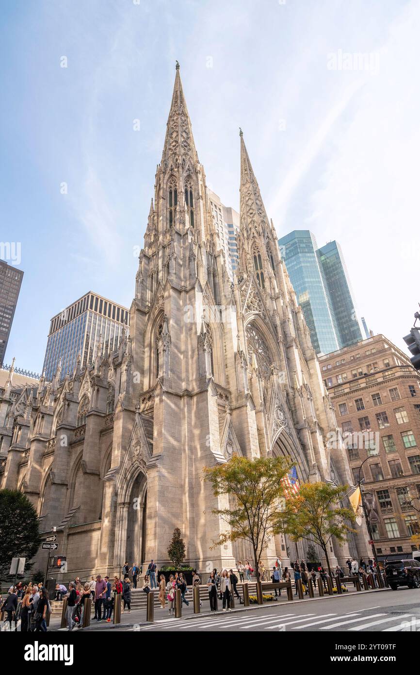 New York, New York, USA – October 30, 2024: Exterior of St. Patrick’s ...