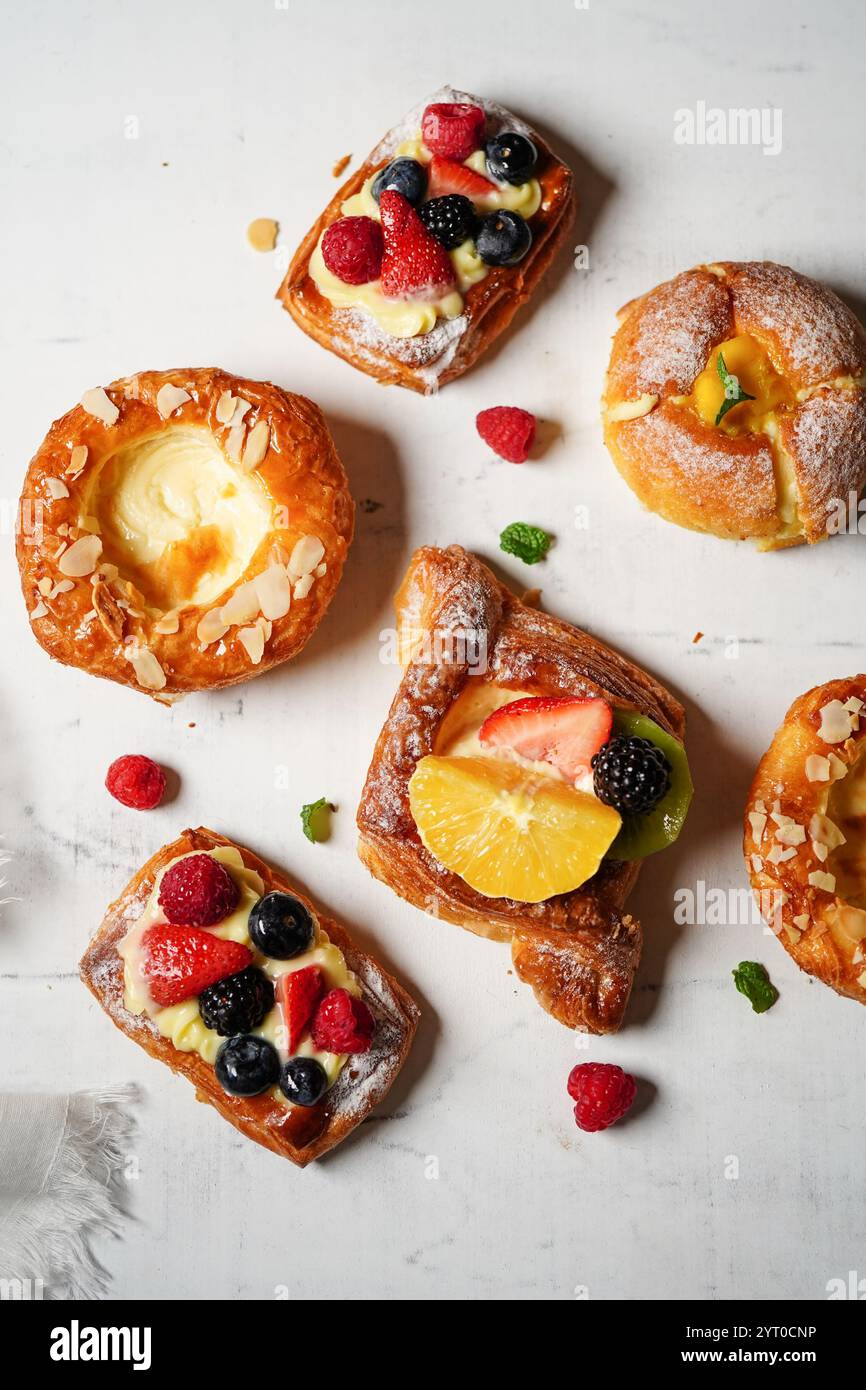 Raspberry danish pastry hi-res stock photography and images - Alamy