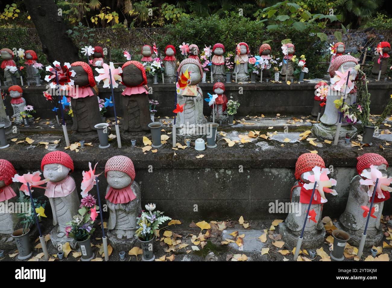 There are 1200 stone Jizo statues memorializing dead babies at the ...