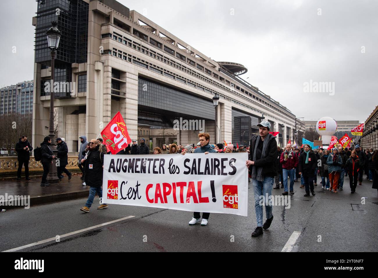 Paris, France, 05th December, 2024. Public Service Workers ...