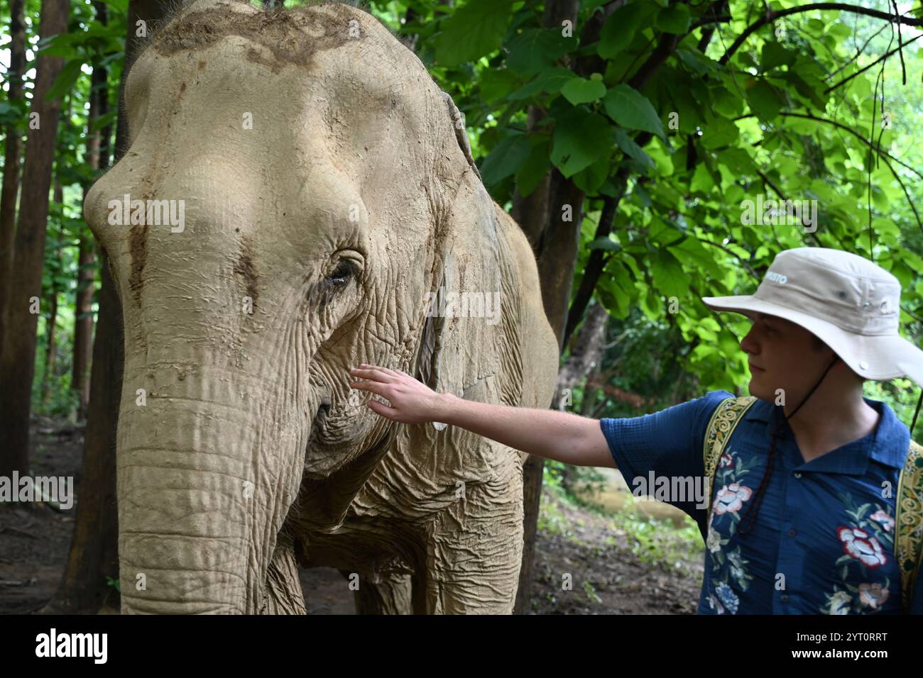 Manda lao hi-res stock photography and images - Alamy
