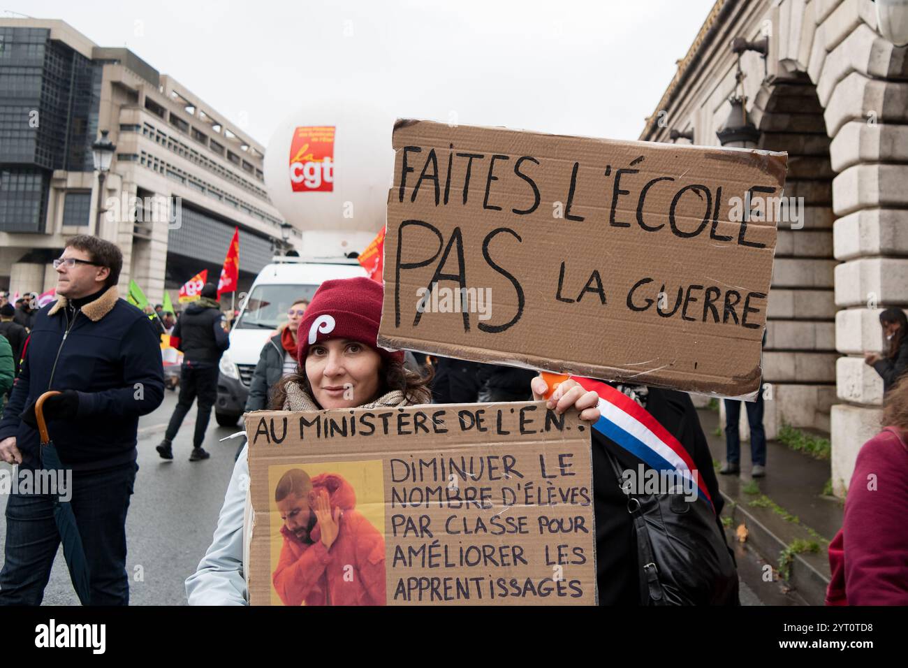 Mobilization negotiation hi-res stock photography and images - Alamy