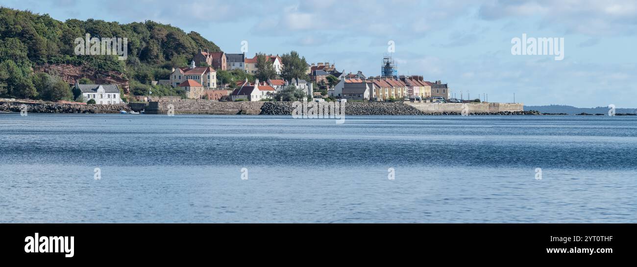 The coastline West of West Wemyss, Fife, Scotland Stock Photo - Alamy