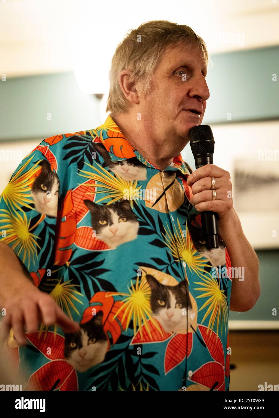 Hawaiian comedian hi-res stock photography and images - Alamy