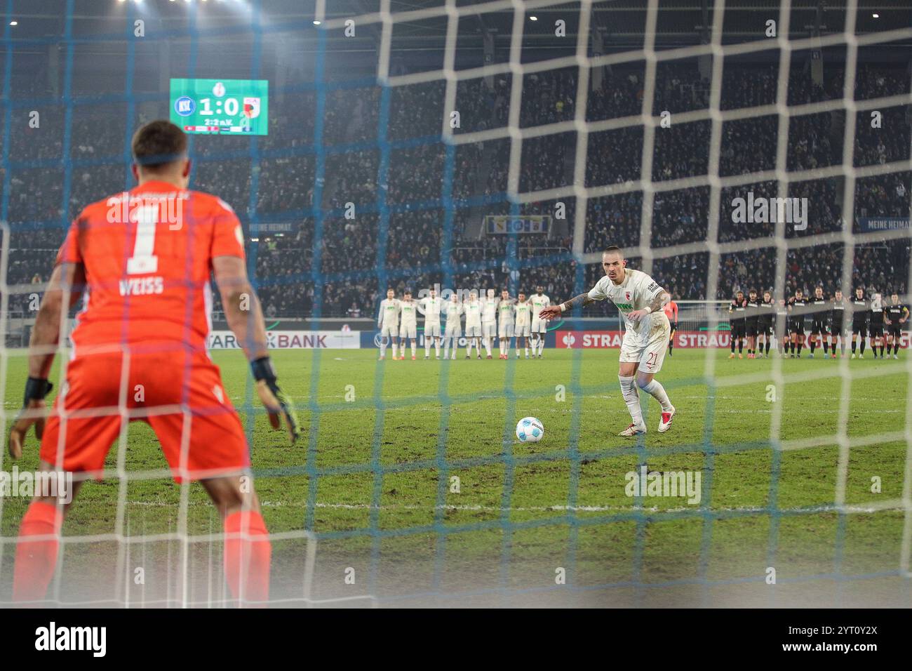 Karlsruhe, Deutschland. 04th Dec, 2024. Elfmeterschiessen, Phillip ...