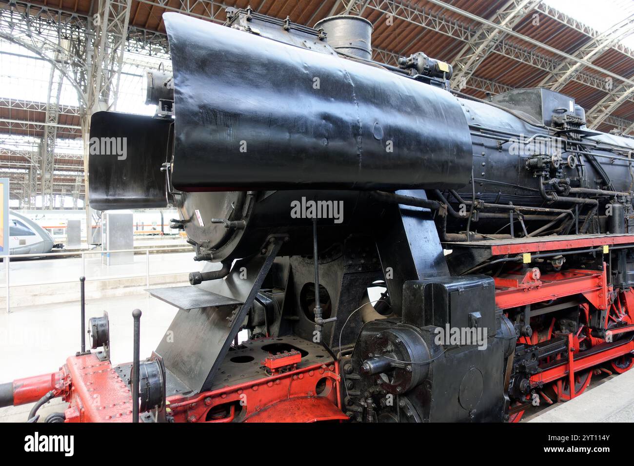 Detailed look at the technology of a historic steam locomotive, drive ...