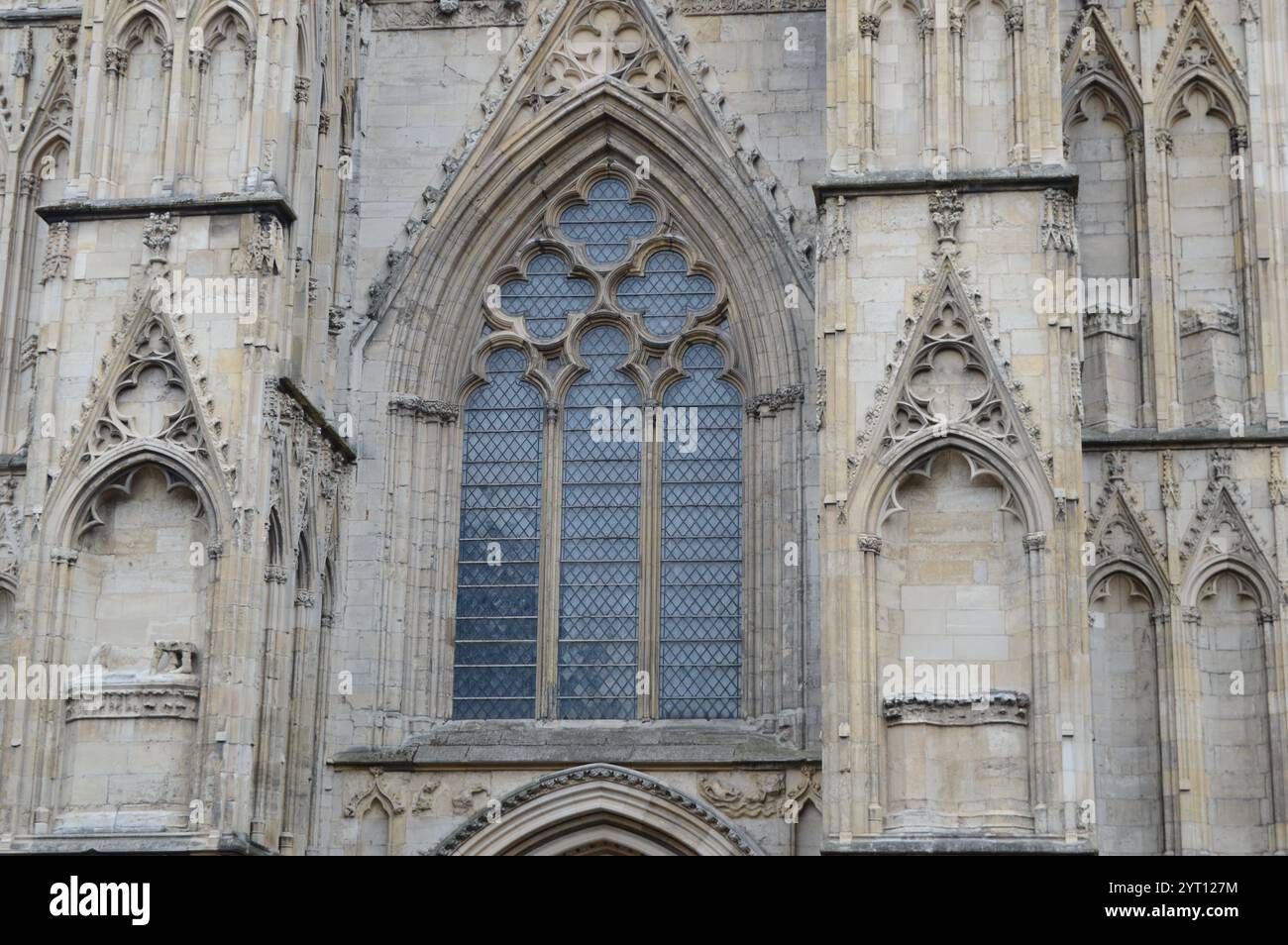 Beautiful ancient architecture of York Minster Stock Photo - Alamy