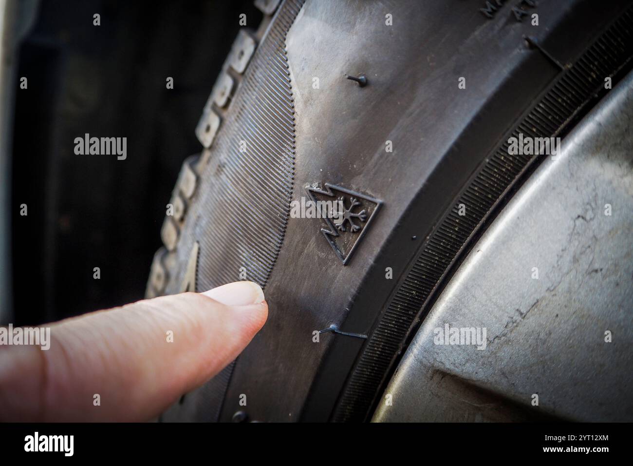 Alpine symbol for winter tires with mountain pictogram with snowflake ...