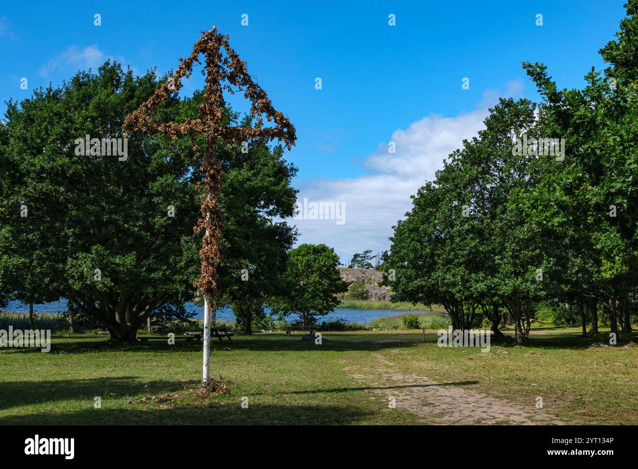 Midsommar poles hi-res stock photography and images - Alamy