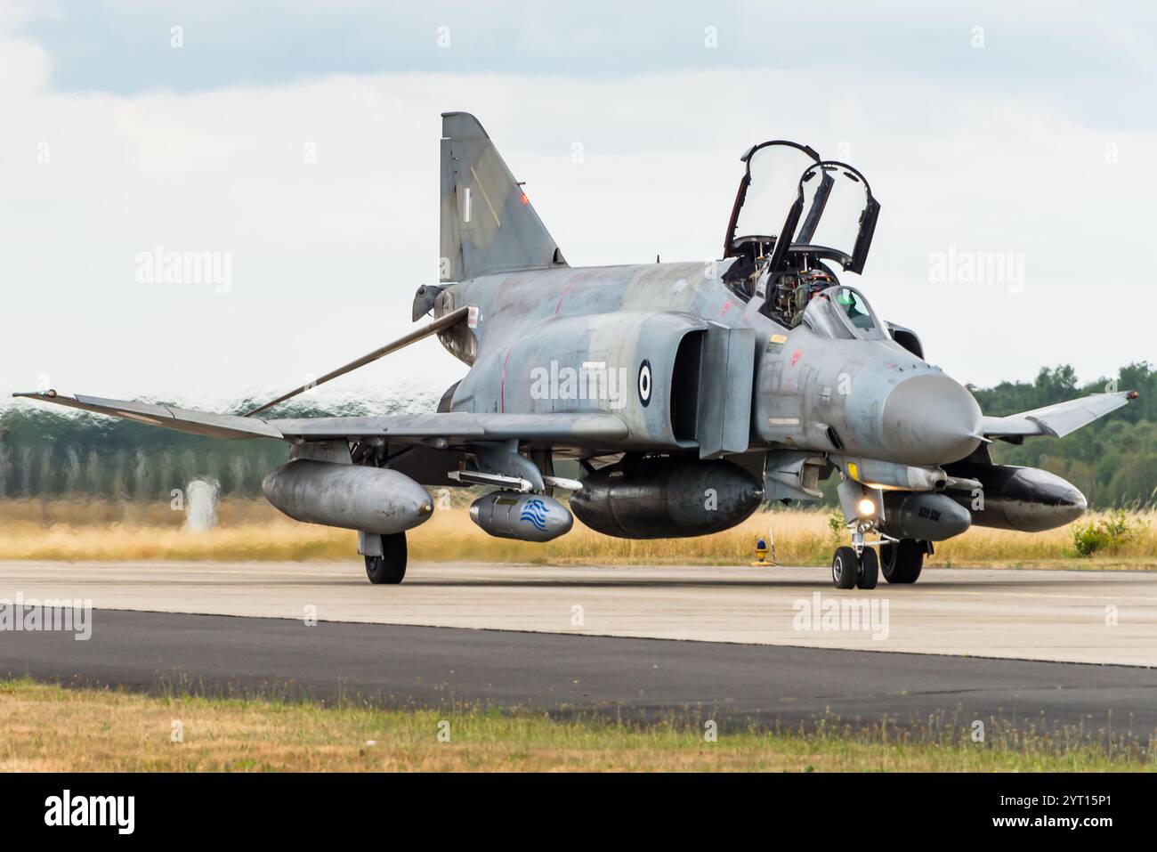 F 4 phantom hi-res stock photography and images - Alamy
