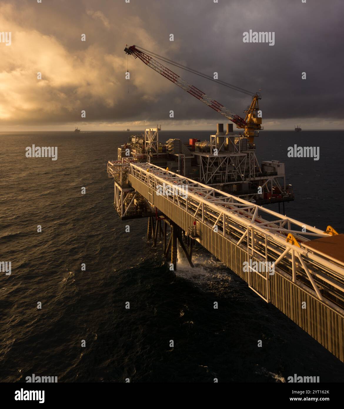 Oil rig, North Sea, Forties Alpha Stock Photo - Alamy