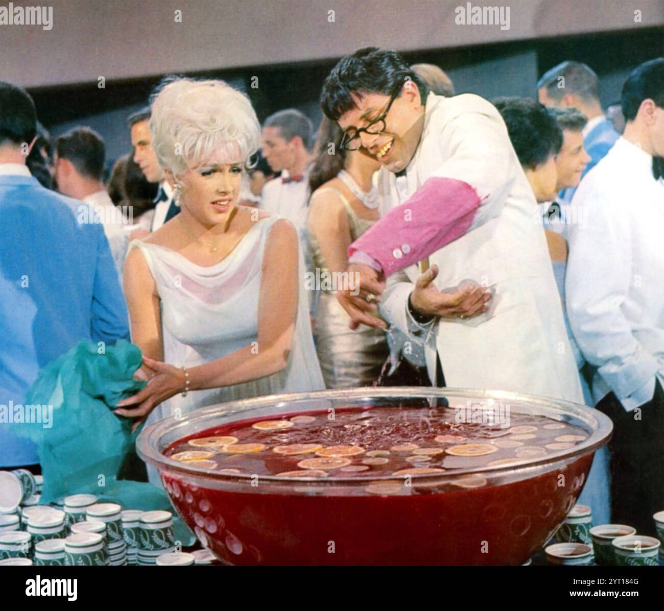 THE NUTTY PROFESSOR 1963 Paramount Pictures comedy with Jerry Lewis as ...