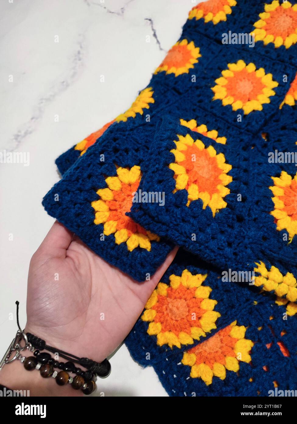 Granny square crocheting, crochet square pattern, knitted patterns ...