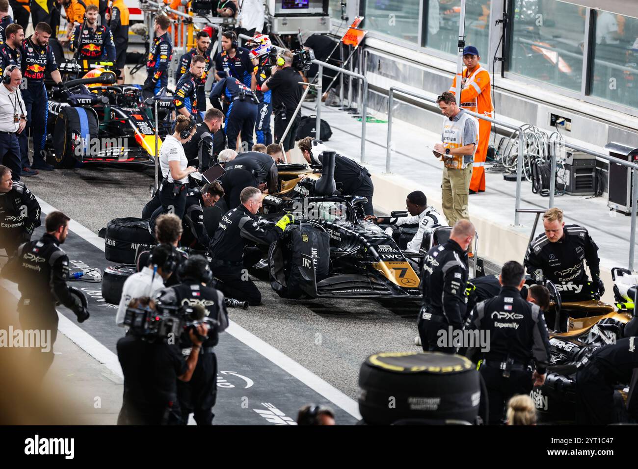 07 APX GP Modified F2 car prepared by Mercedes Applied Science and ...