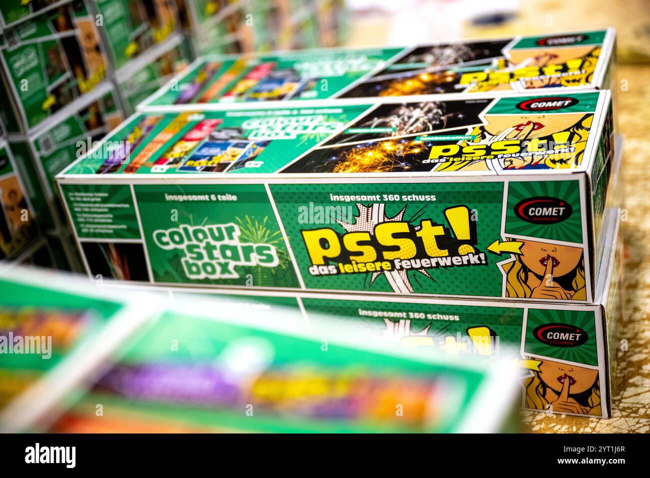 The quieter fireworks hi-res stock photography and images - Alamy