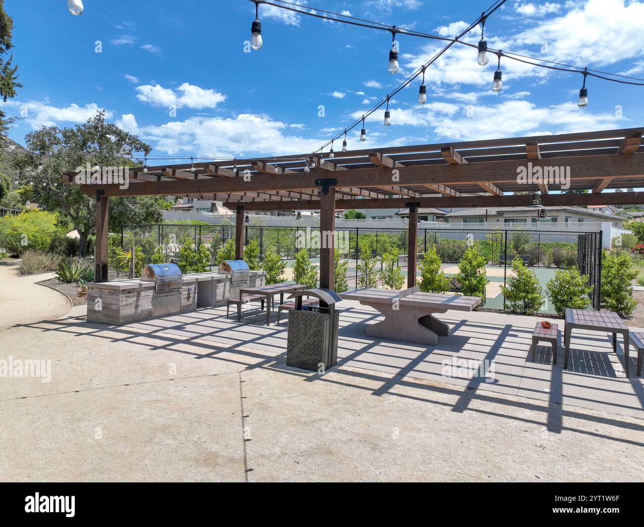 Covered gathering area in community park with picnic tables, Escondido ...