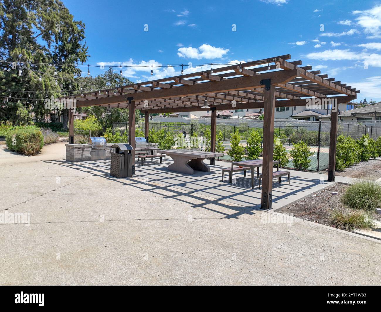 Covered gathering area in community park with picnic tables, Escondido ...