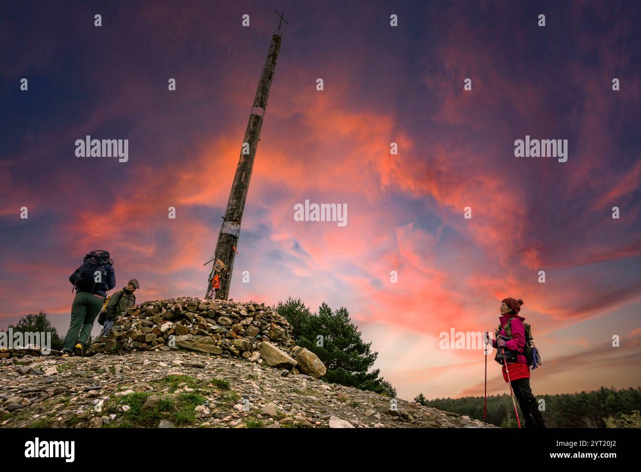 pilgrims of Santiago in Cruz de Ferro (Iron Cross), Foncebadón hill ...