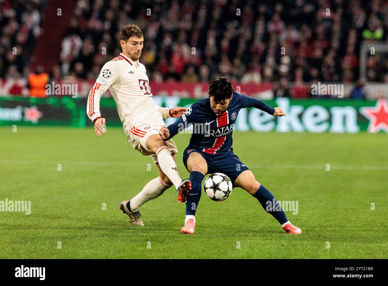 Zweikampf Leon Goretzka (FC Bayern M?nchen, 8), Kang-in Lee (FC Paris Saint-Germain, 19) UEFA ...