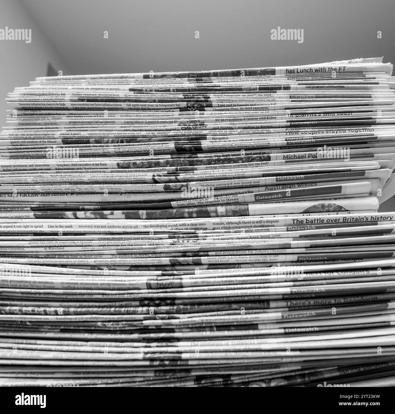 View newspaper news content close hi-res stock photography and images ...