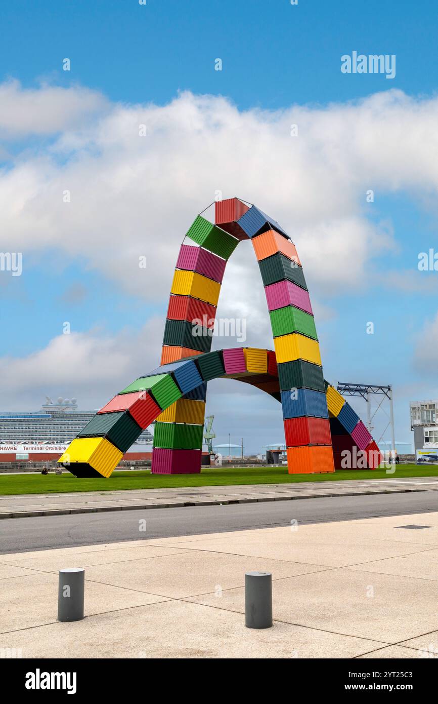 Art shipping container hi-res stock photography and images - Alamy