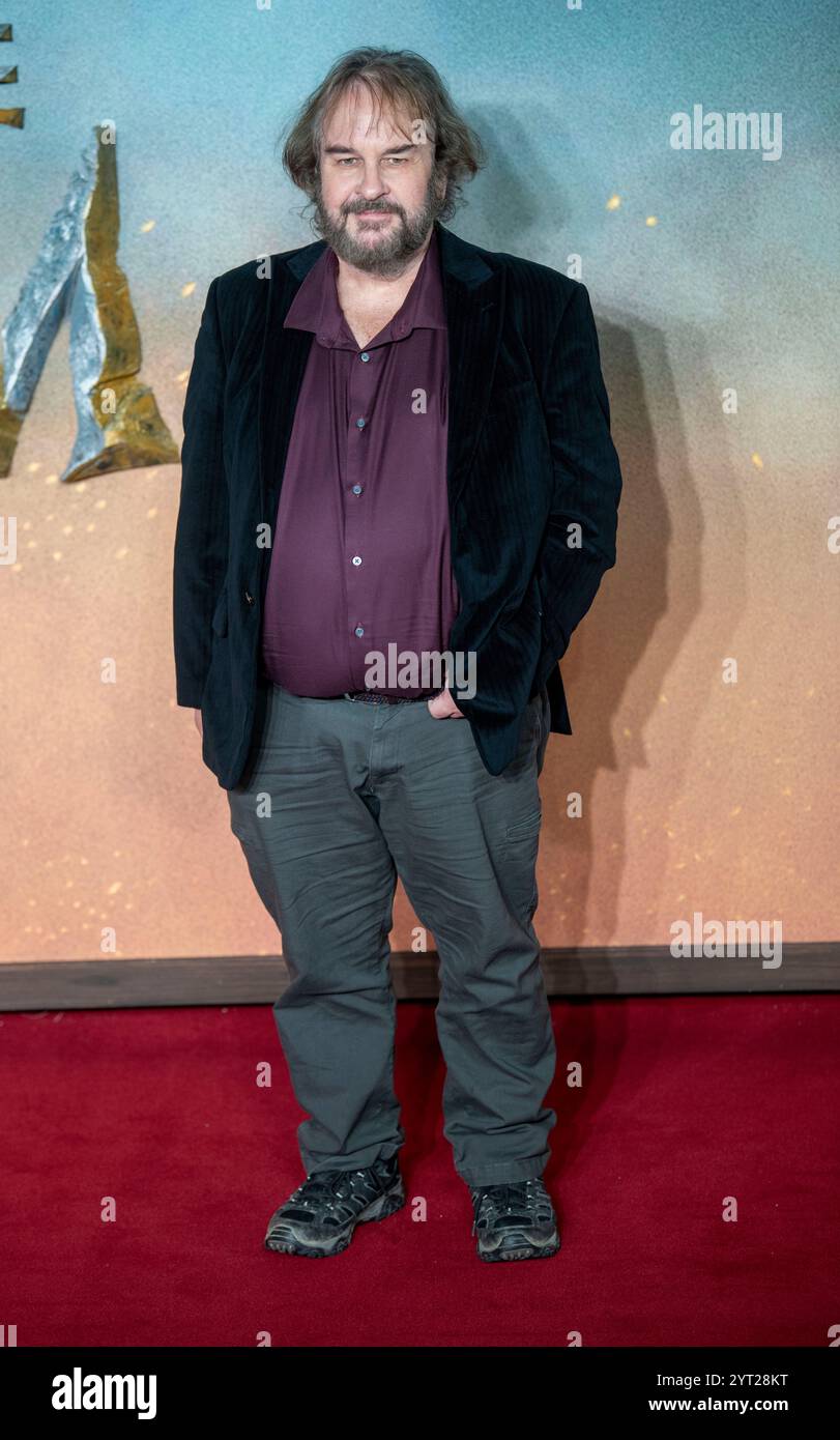 Sir Peter Jackson attends the world premiere of the film 'The Lord of ...