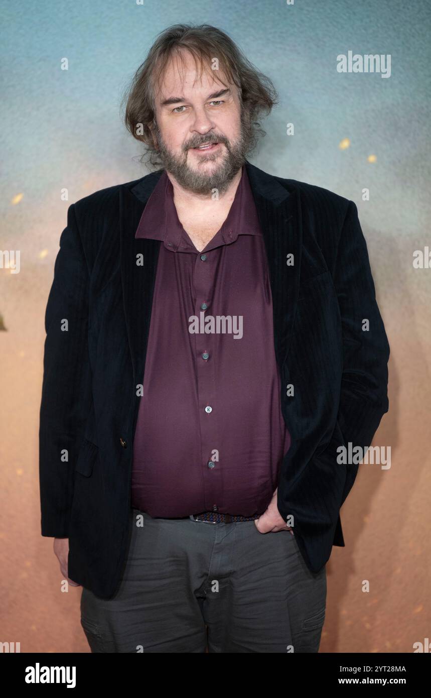 Sir Peter Jackson attends the world premiere of the film 'The Lord of ...