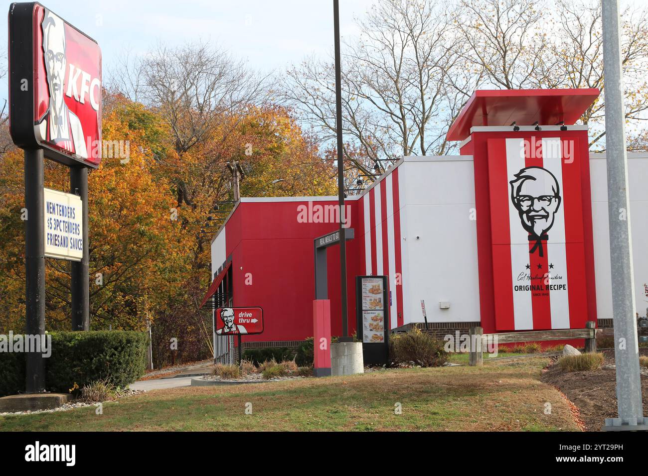 Kfc logo image hi-res stock photography and images - Alamy