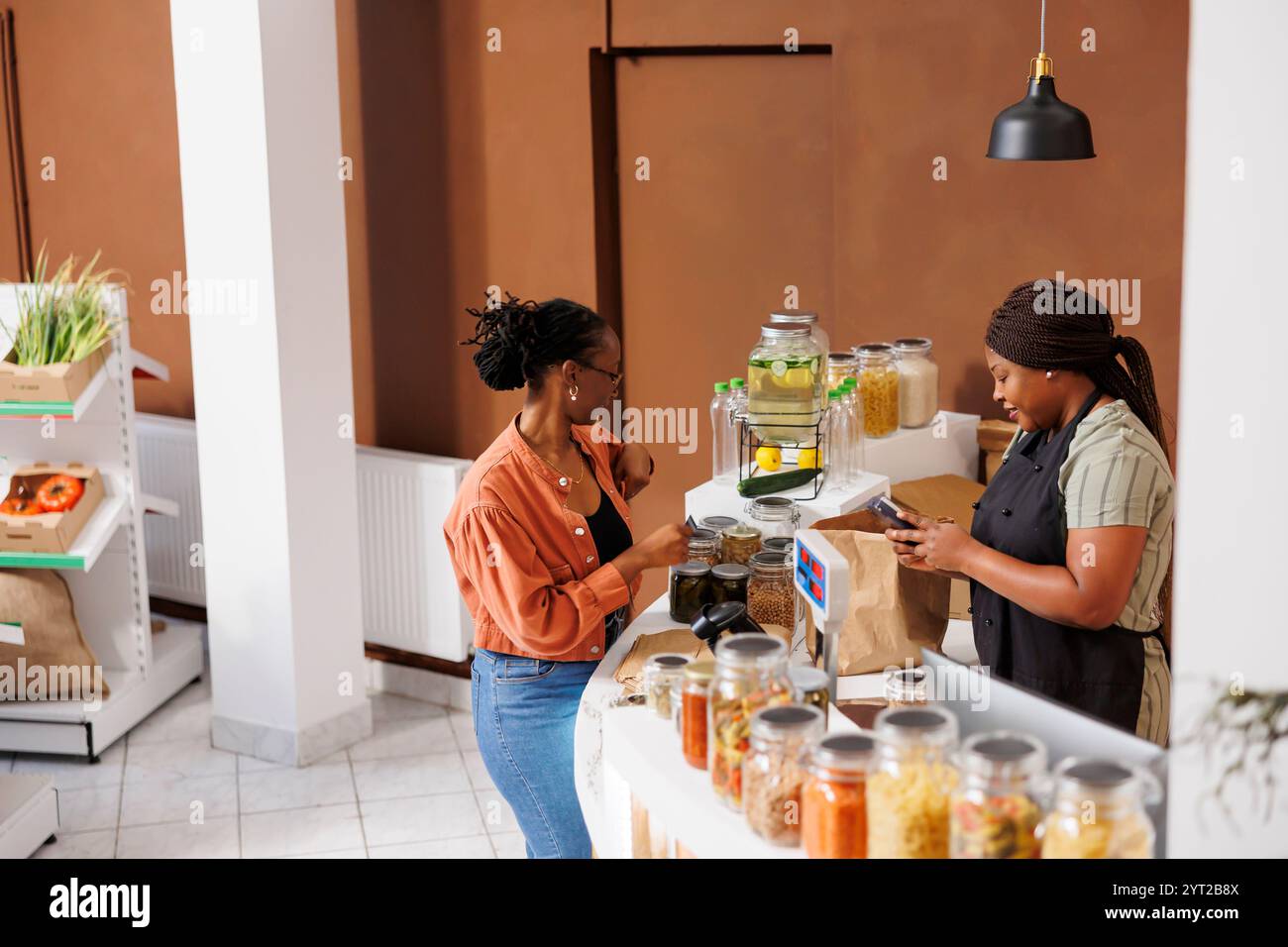 Customer returning store hi-res stock photography and images - Alamy