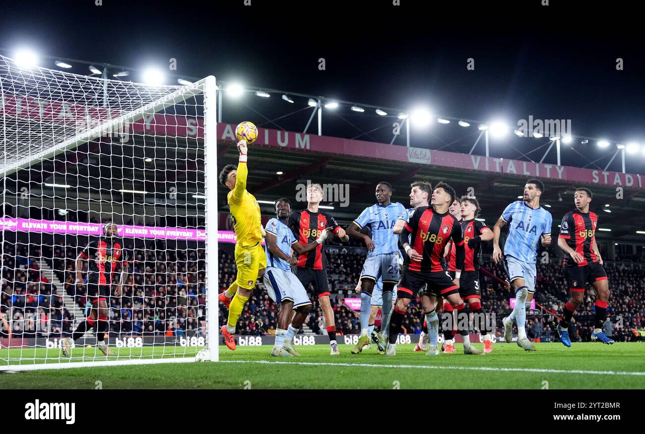 Bournemouth goalkeeper Kepa Arrizabalaga makes a save during the ...