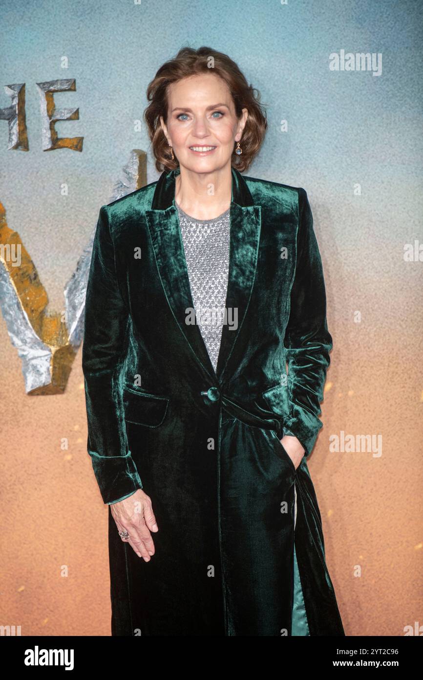 Philippa Boyens attends the world premiere of the film 'The Lord of the ...