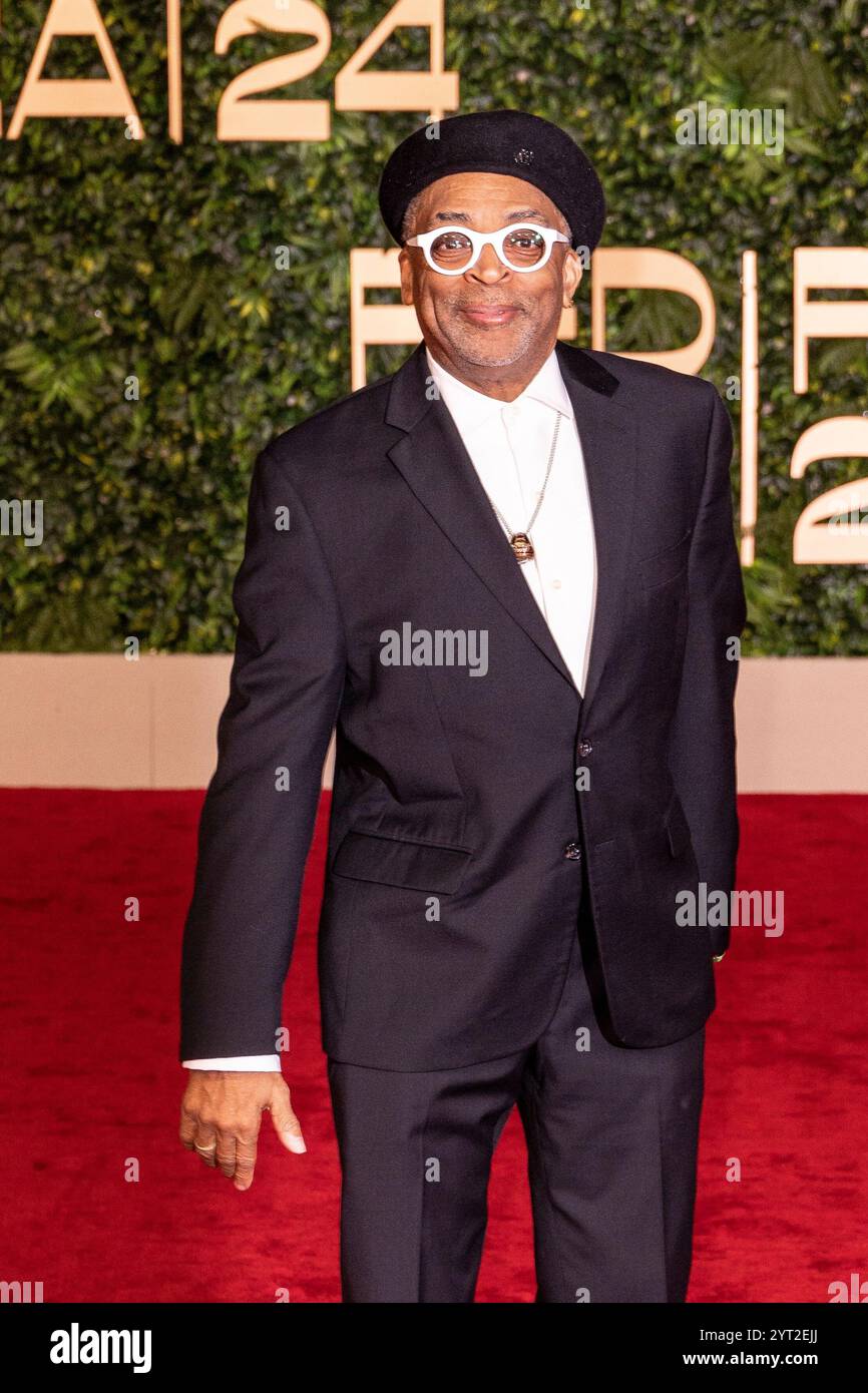 Director Spike Lee poses for photographers upon arrival at the premiere ...