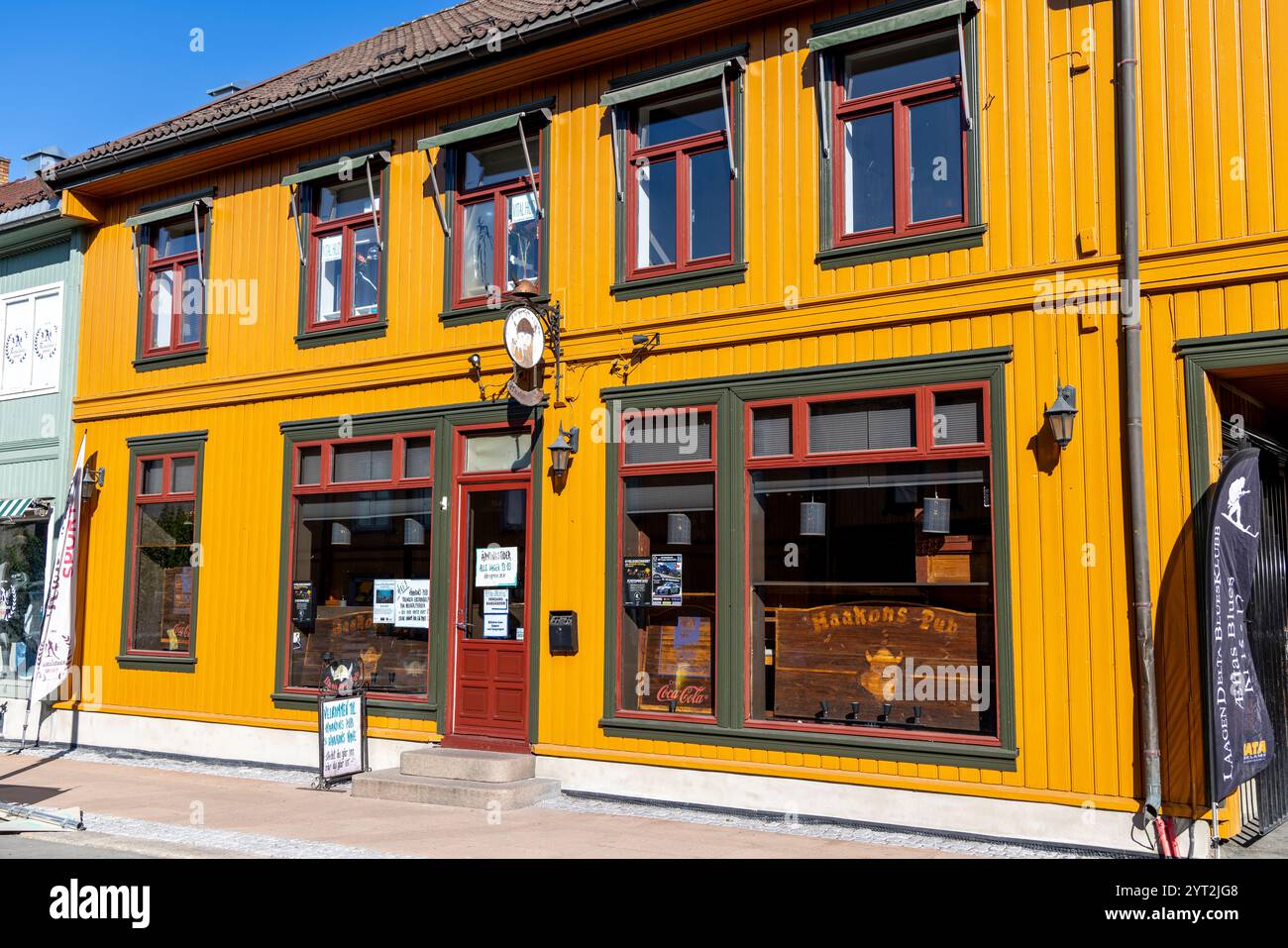 Lillehammer Norway, Haakons pub bar that also sells food meals ...