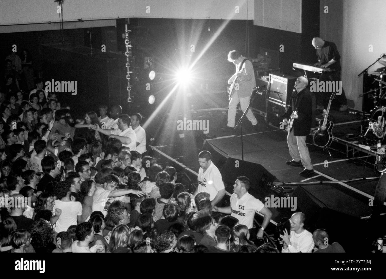 THE BOO RADLEYS, WAKE UP BOO TOUR, CARDIFF UNIVERSITY, GREAT HALL, 1997 ...