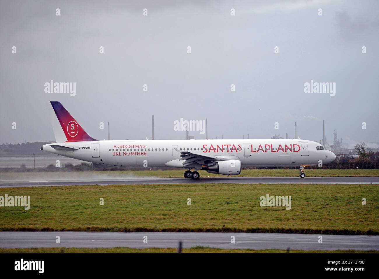 TITAN AIRWAYS AIRBUS A321, G-POWU, departing from runway 27 at ...
