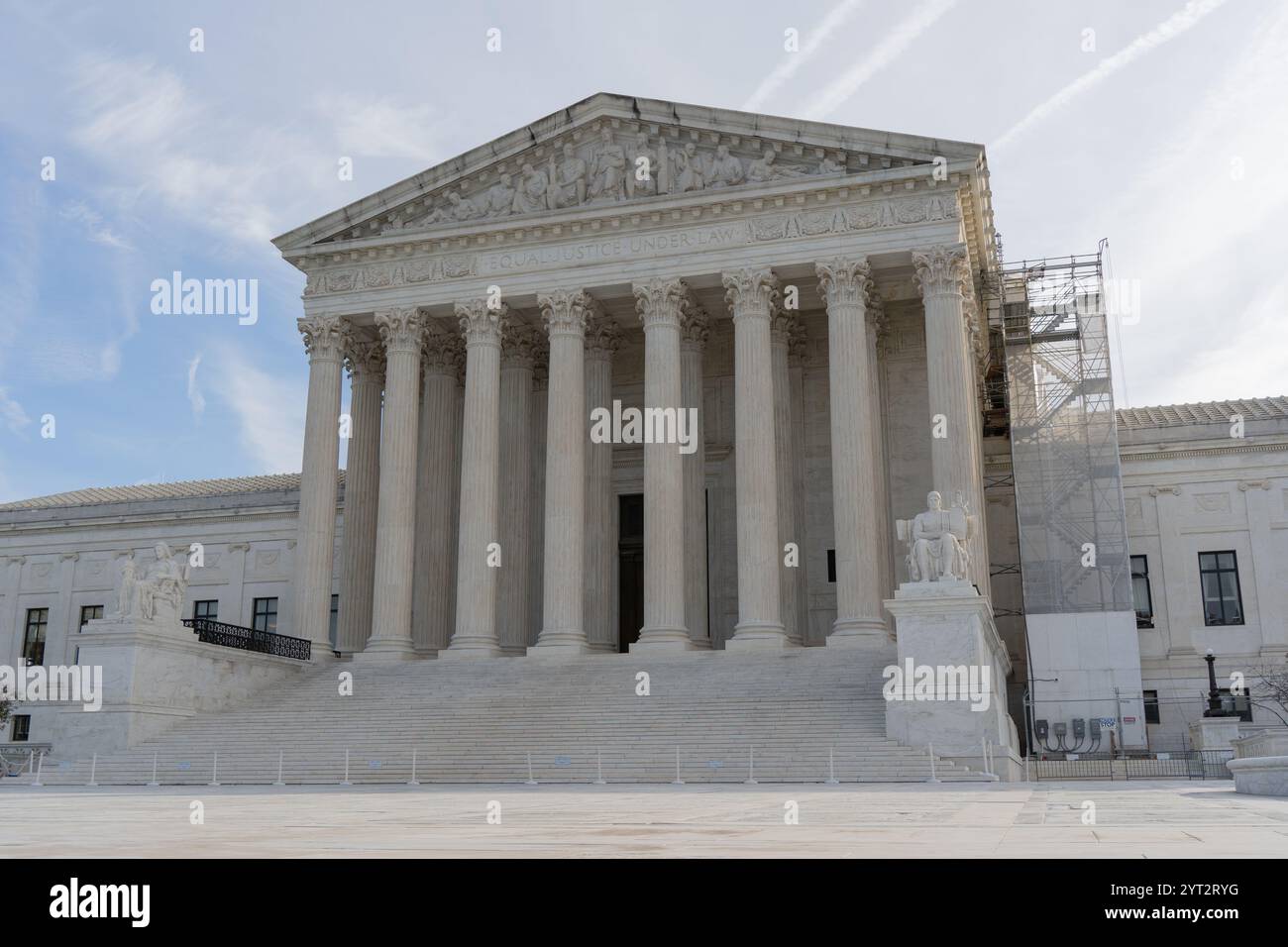 Supreme court dc steps hi-res stock photography and images - Alamy