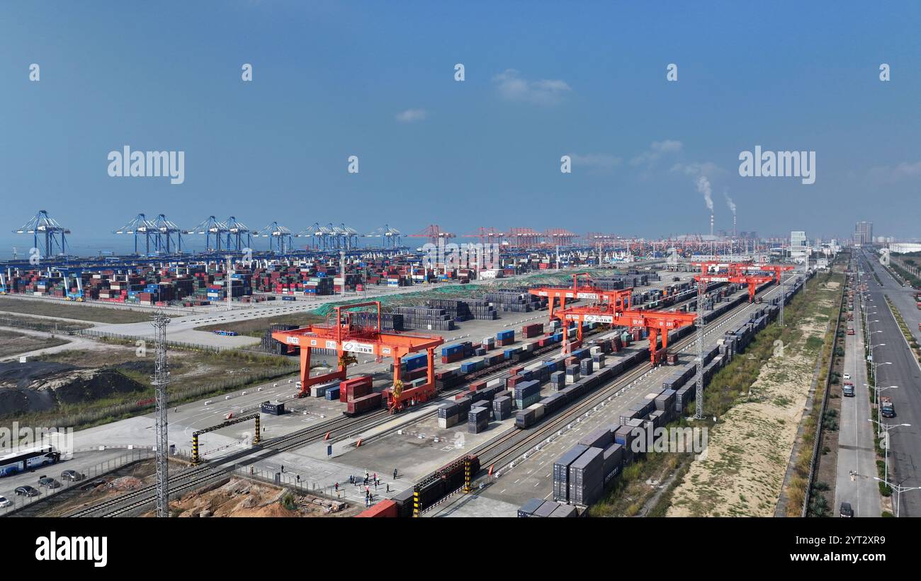 The X9578 Western Land-Sea New Channel rail and sea combined transport ...