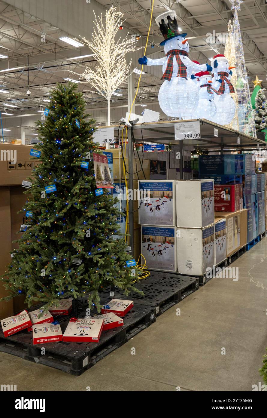 Costco Wholesale Warehouse Store in Massachusetts, USA Stock Photo - Alamy