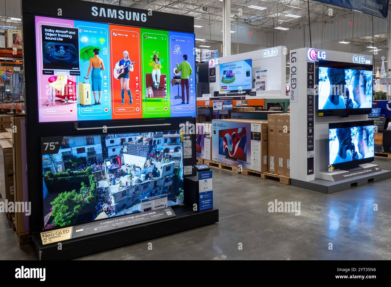 Costco Wholesale Warehouse Store in Massachusetts, USA Stock Photo - Alamy
