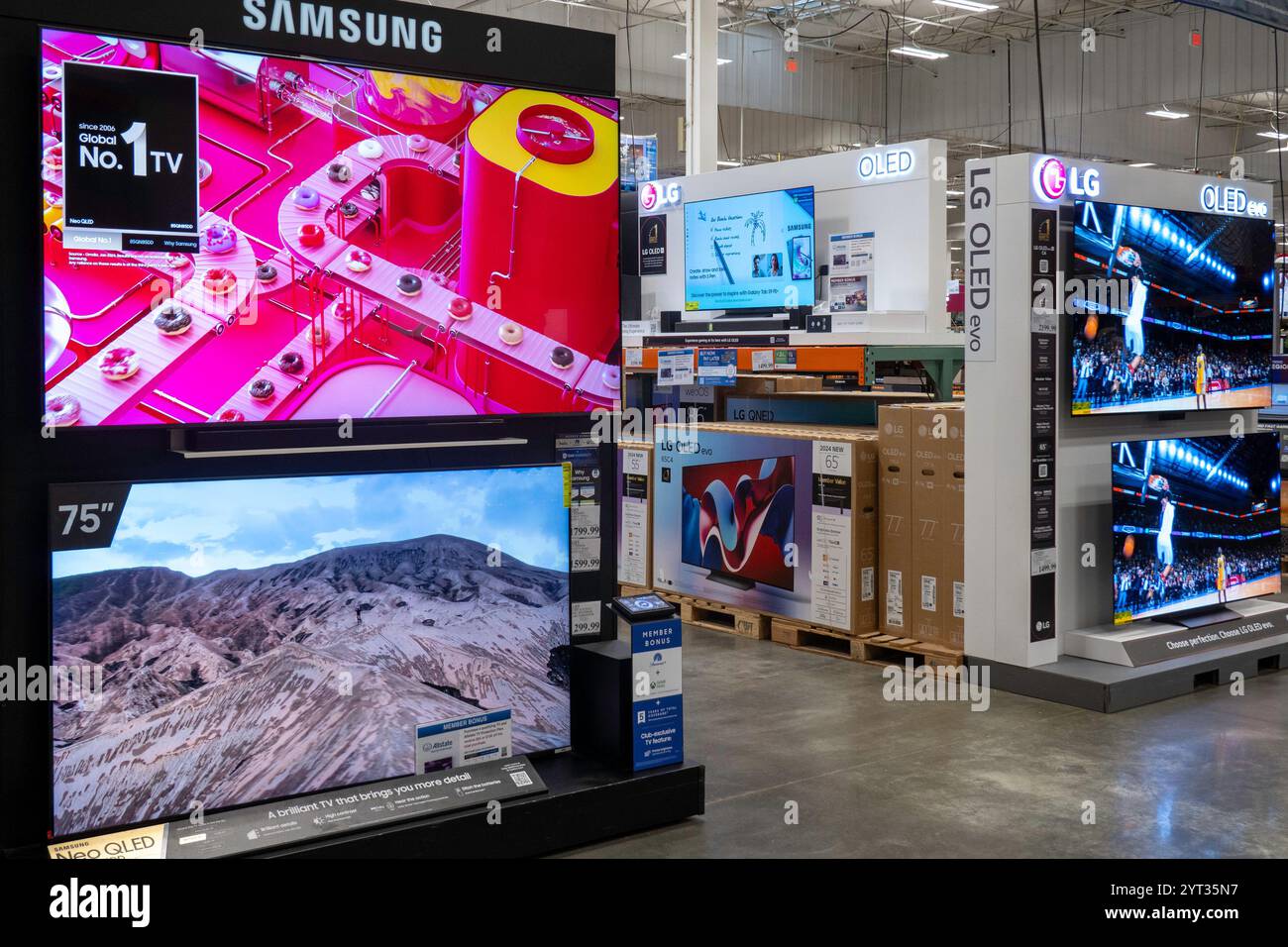 Oled evo hi-res stock photography and images - Alamy