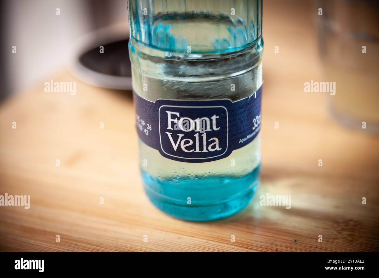 Font vella logo hi-res stock photography and images - Alamy