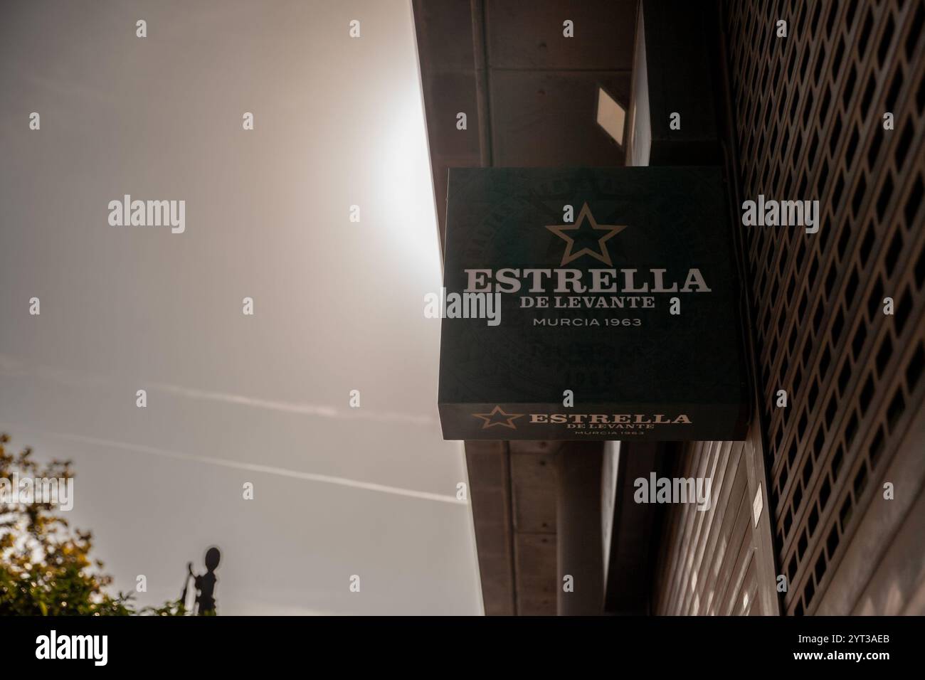 Cerveza estrella de levante hi-res stock photography and images - Alamy