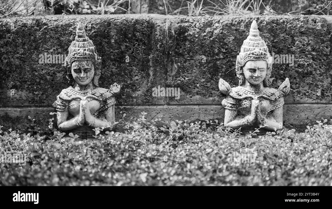 Black and white angkor gods hi-res stock photography and images - Alamy