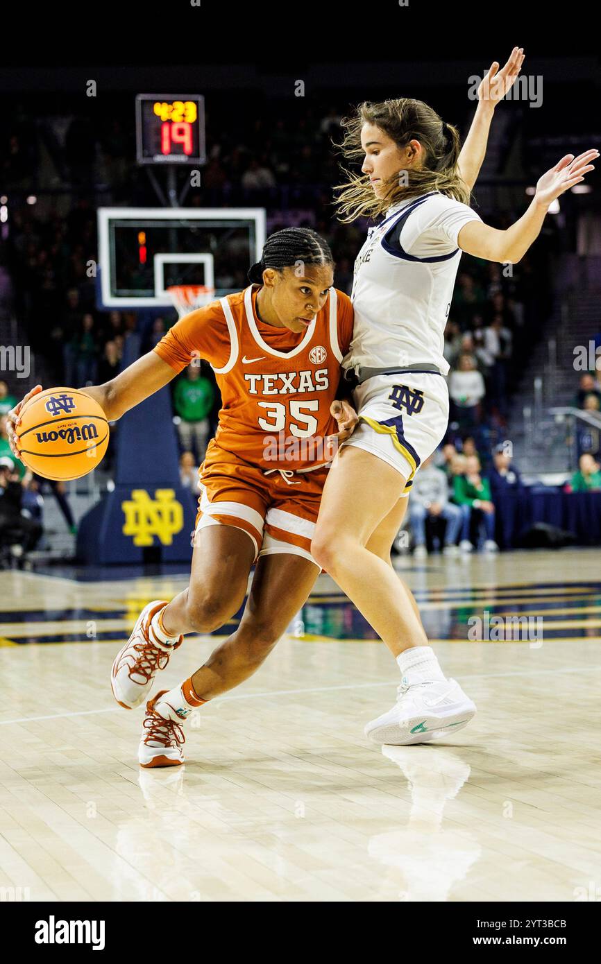 South Bend, Indiana, USA. 05th Dec, 2024. Texas forward Madison Booker (35) drives to the basket ...