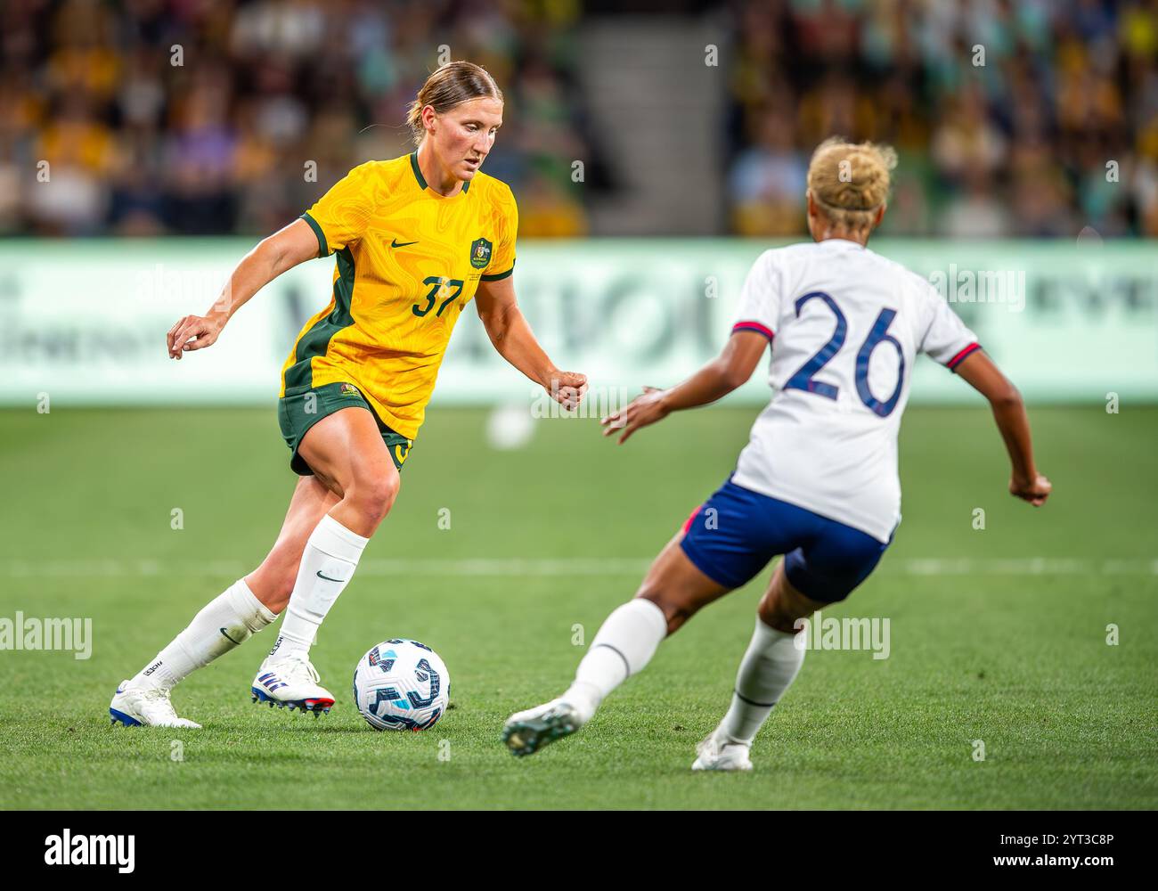 Melbourne, Australia. 04th Dec, 2024. Australia's Natasha Prior (L ...