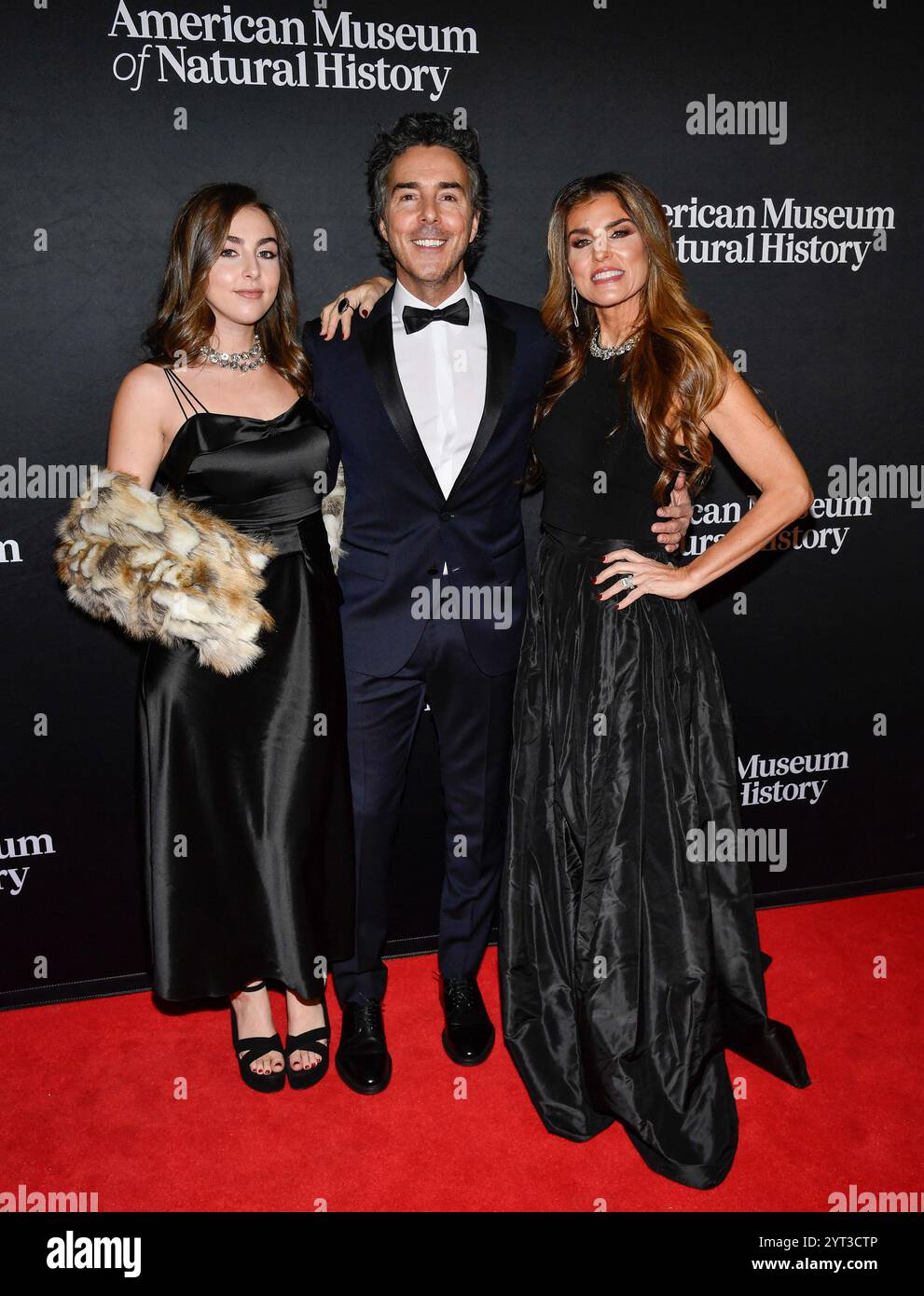 Shawn Levy, center, with his daughter Sophie Levy, left, and wife ...