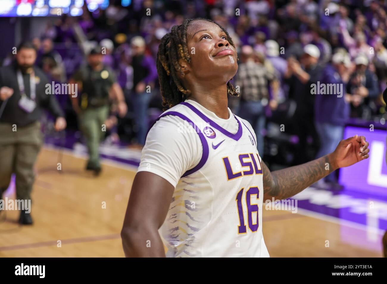 Baton Rouge, LA, USA. 05th Dec, 2024. LSU's Kailyn Gilbert (16 ...